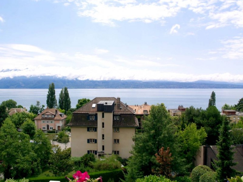 Pully Carte et Image Satellite